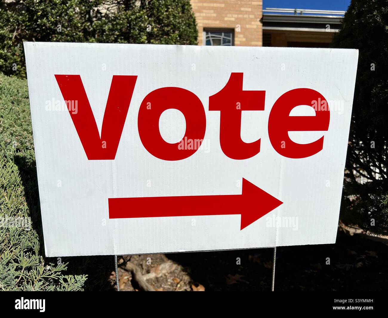 2022 election sign hi-res stock photography and images - Alamy