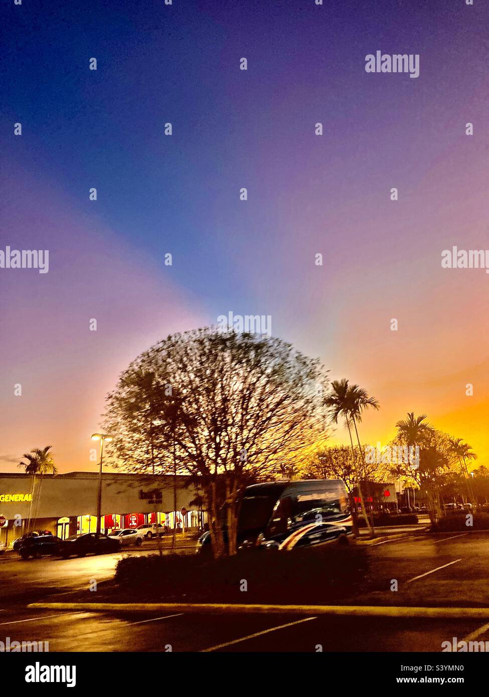 Colors of sunsets hi-res stock photography and images - Alamy