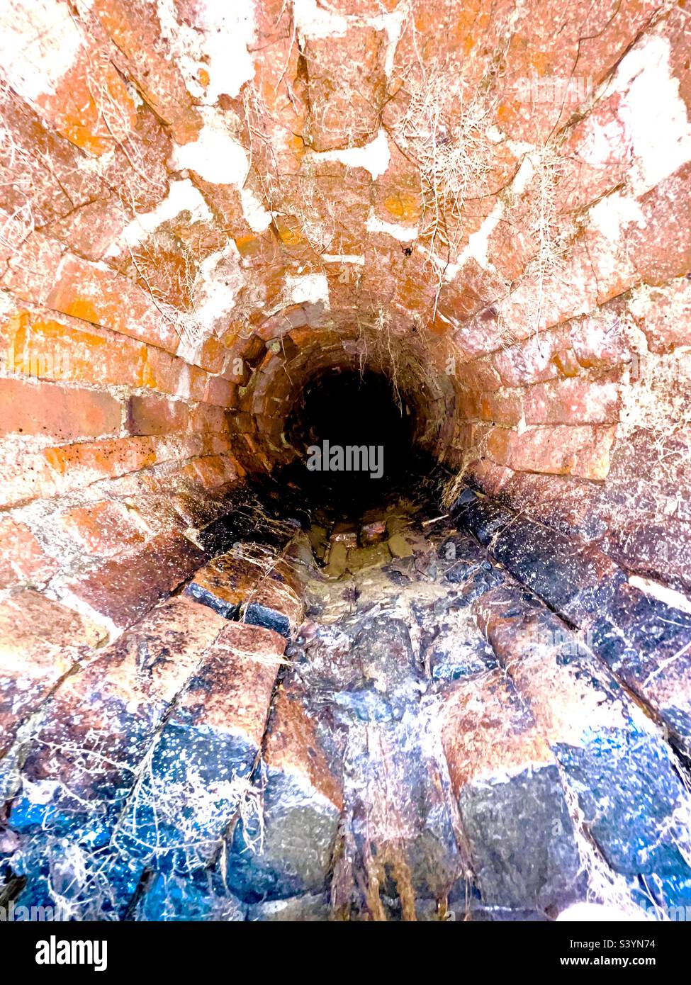 Old brickworks building hi-res stock photography and images - Alamy