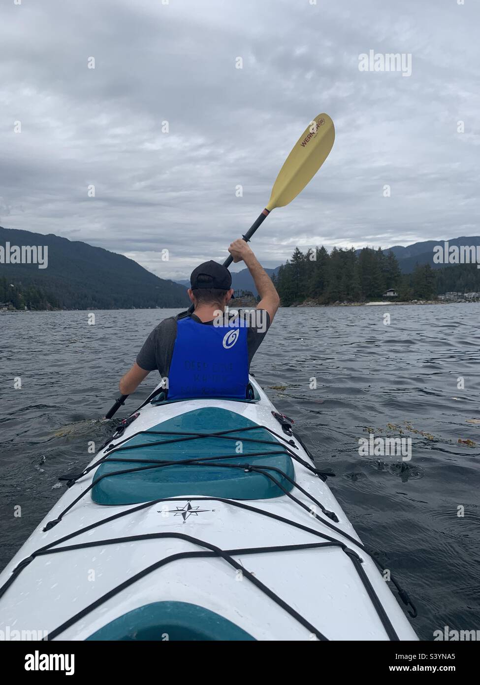 Deep cove kayaking hi-res stock photography and images - Alamy