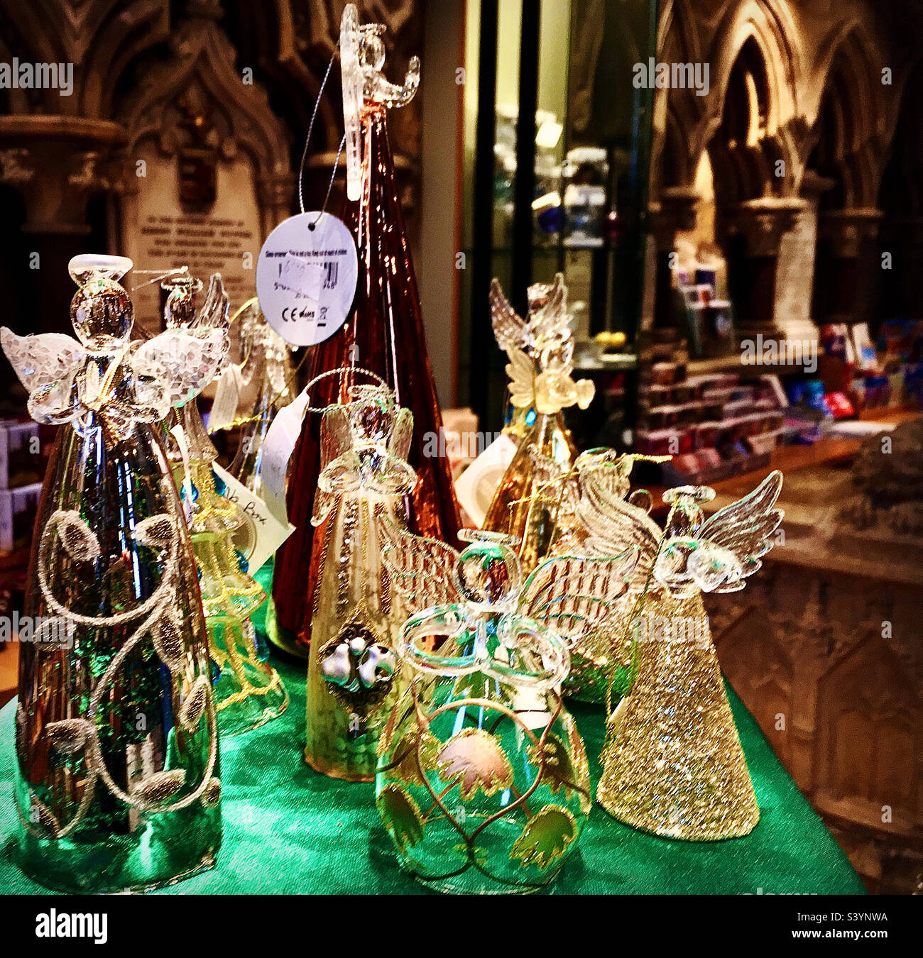 Beverley minster angel hi-res stock photography and images - Alamy