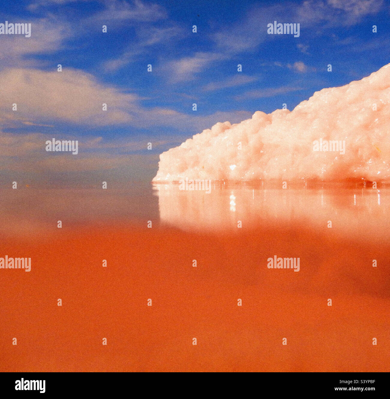 Pink salt sculpture hi-res stock photography and images - Alamy