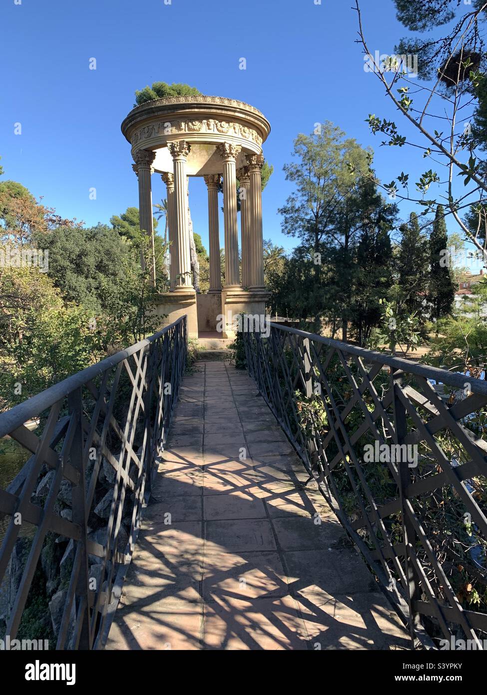 Torre blanca hi-res stock photography and images - Alamy