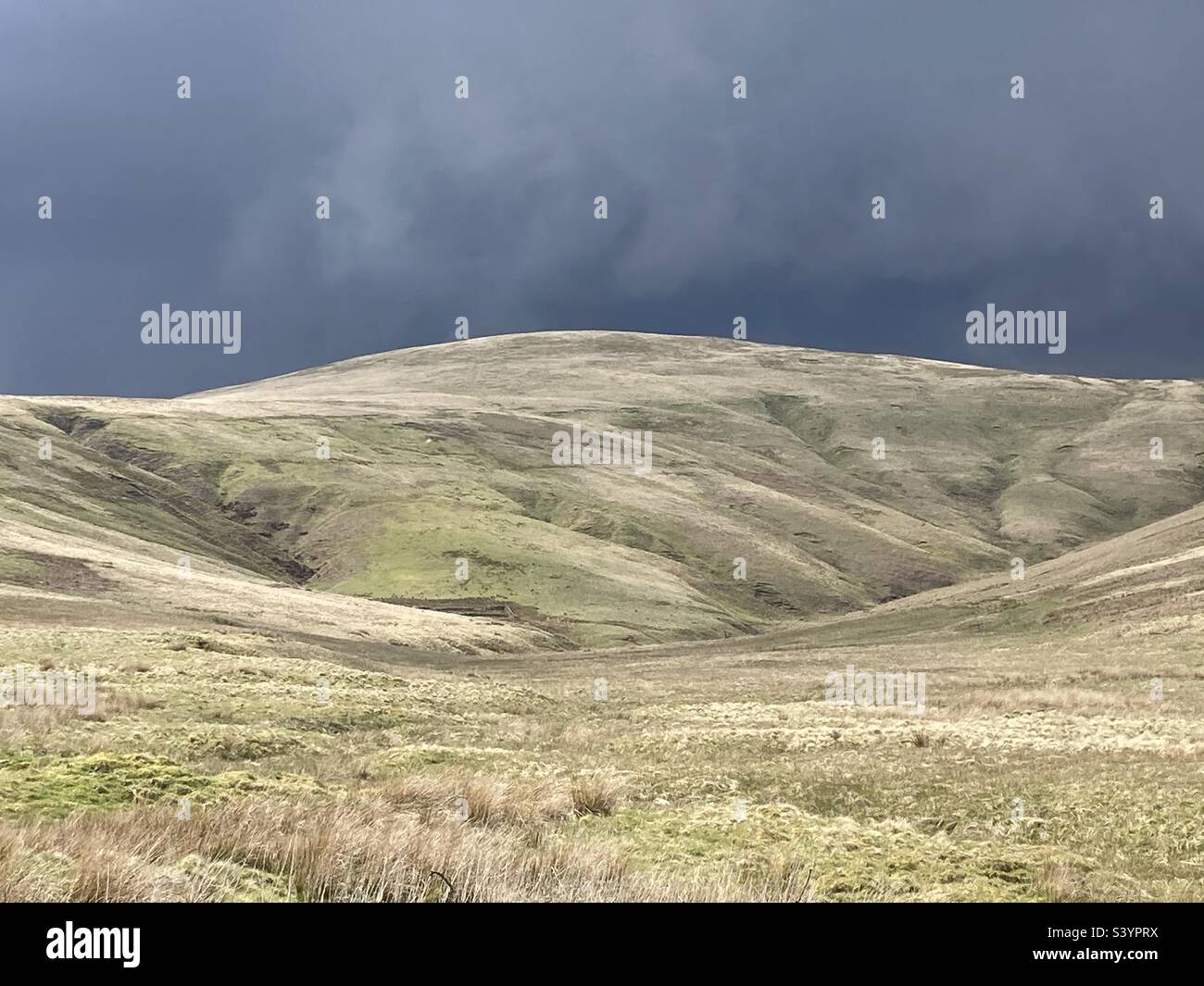 Sleet hi-res stock photography and images - Alamy