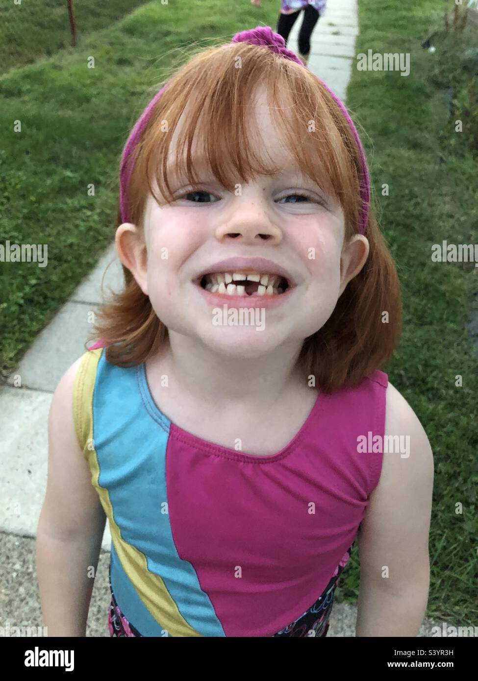 Red hair little girl hi-res stock photography and images - Alamy