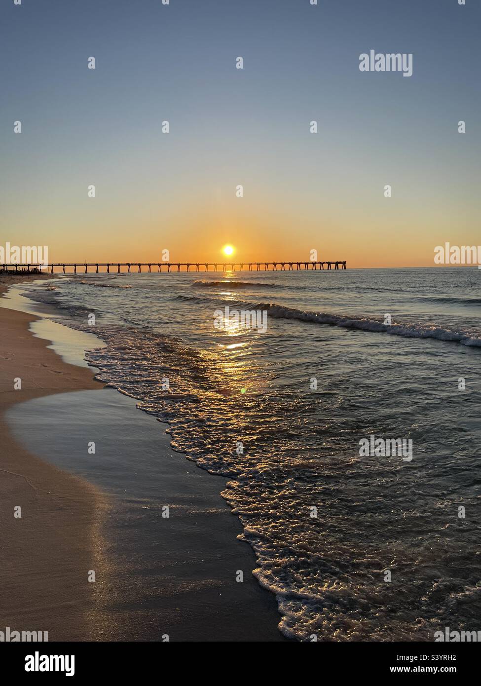 Navarre beach hi-res stock photography and images - Alamy