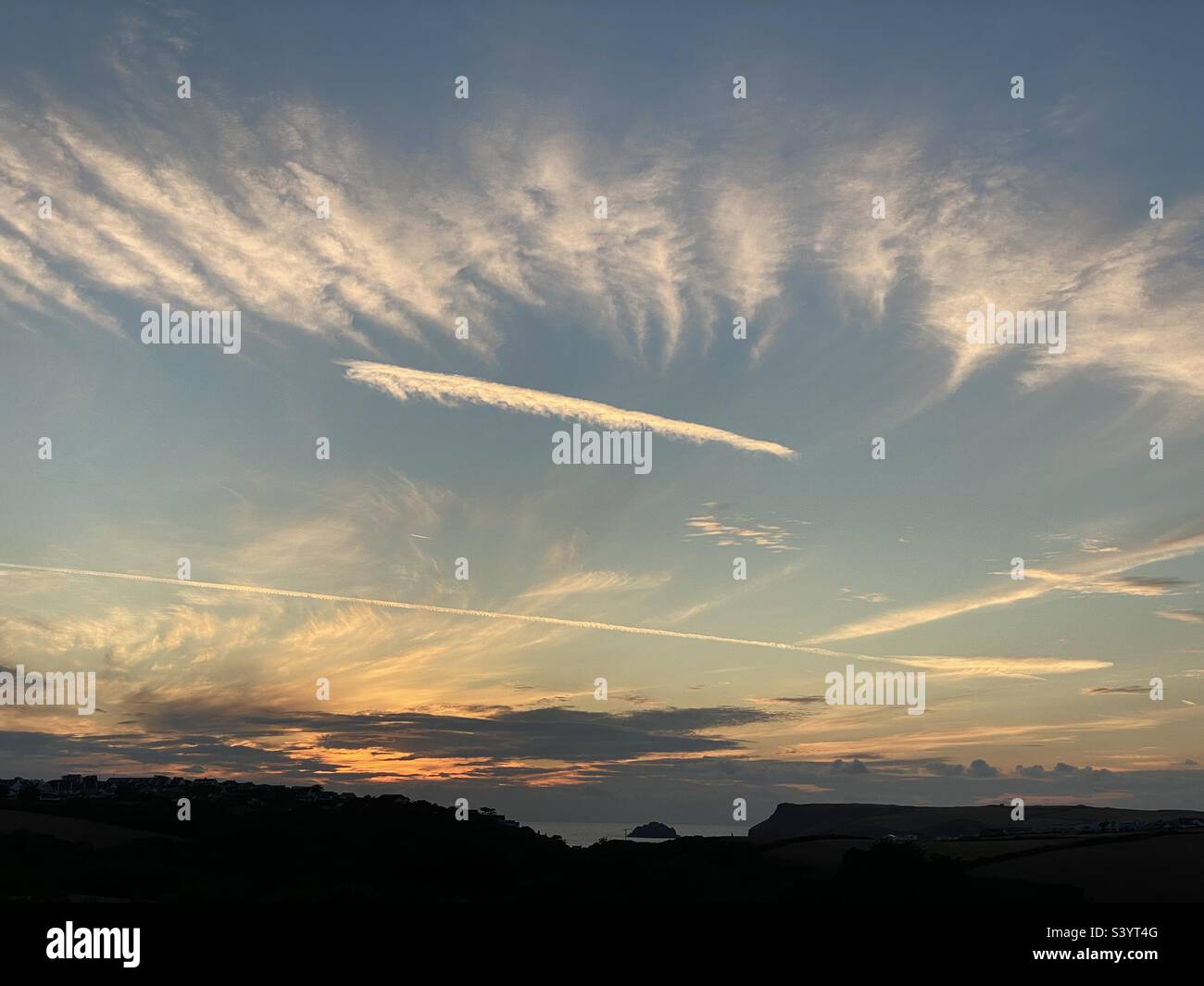 Cornish sky hi-res stock photography and images - Alamy