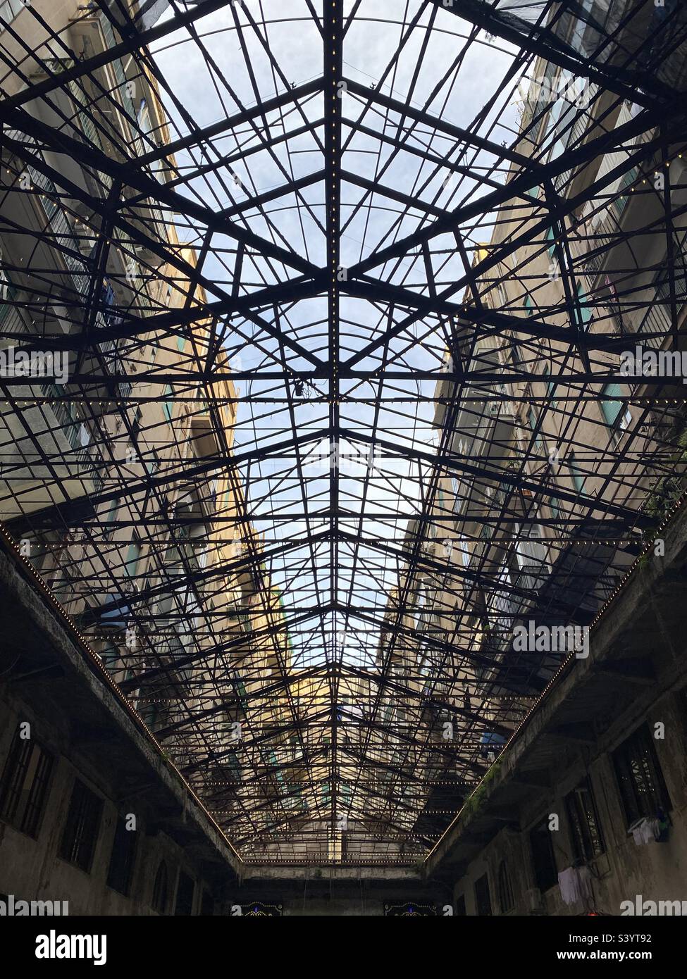 Iron rooftop hi-res stock photography and images - Alamy