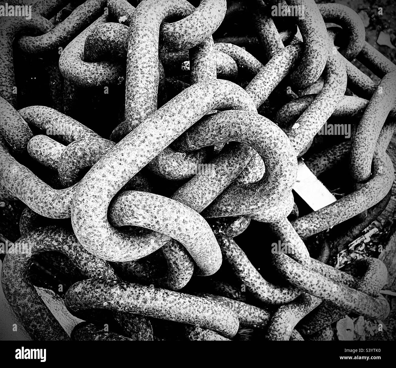 Chunky chains hi-res stock photography and images - Alamy