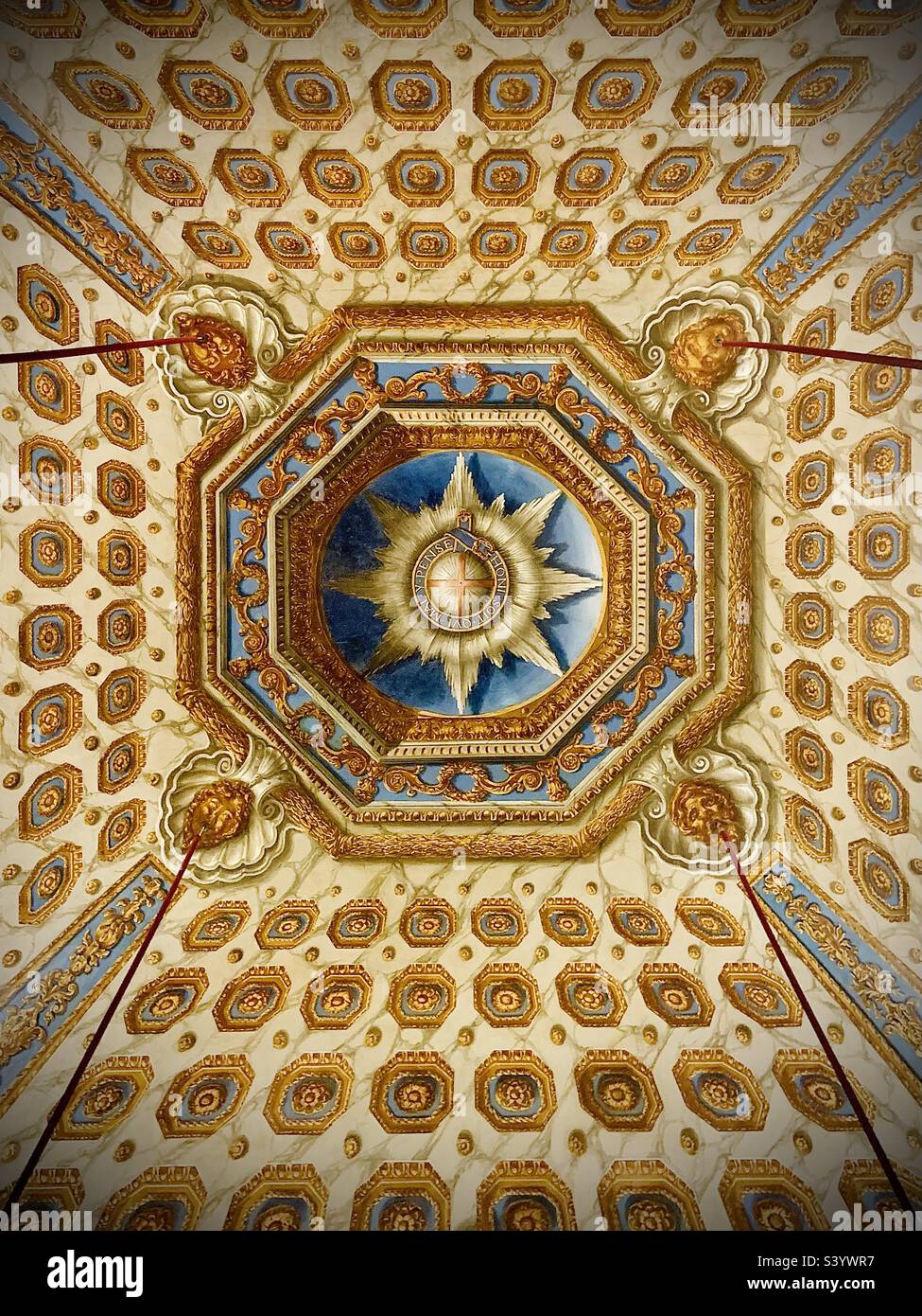 Beautiful ceiling hi-res stock photography and images - Alamy