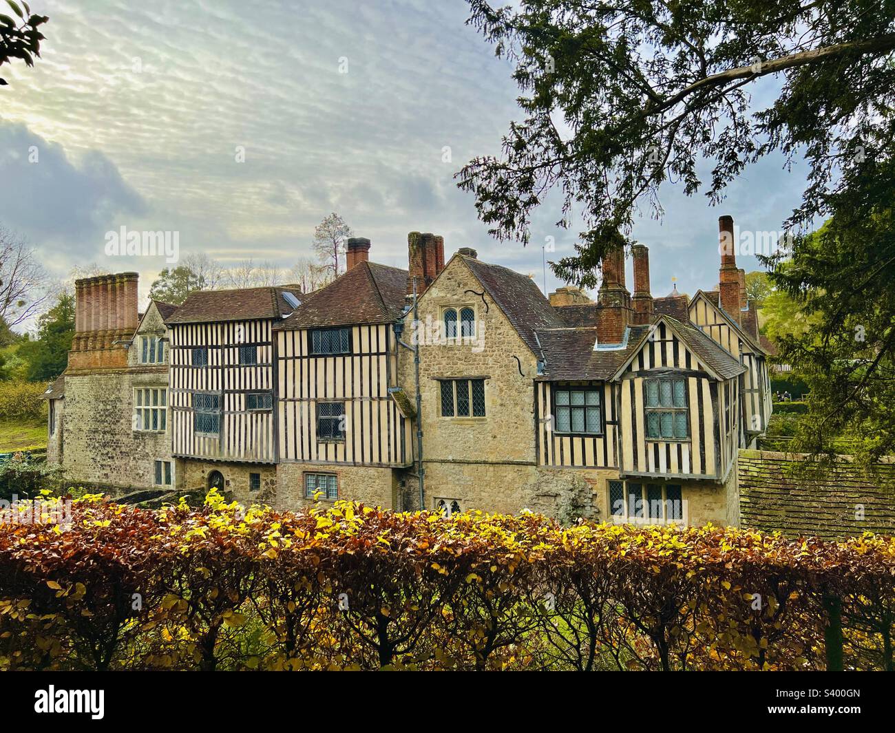 Ightham mote medieval moated manor house hi-res stock photography and ...
