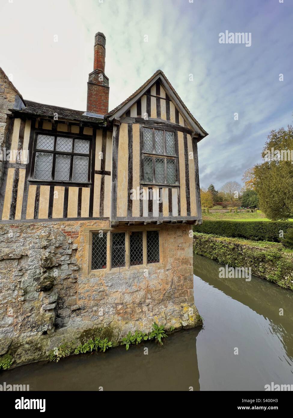 The magnificent moat and architecture of Ightham Mote. Beautiful ...