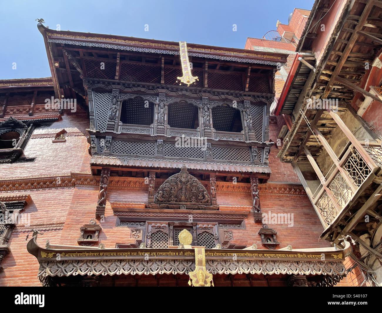 Front balcony hi-res stock photography and images - Alamy