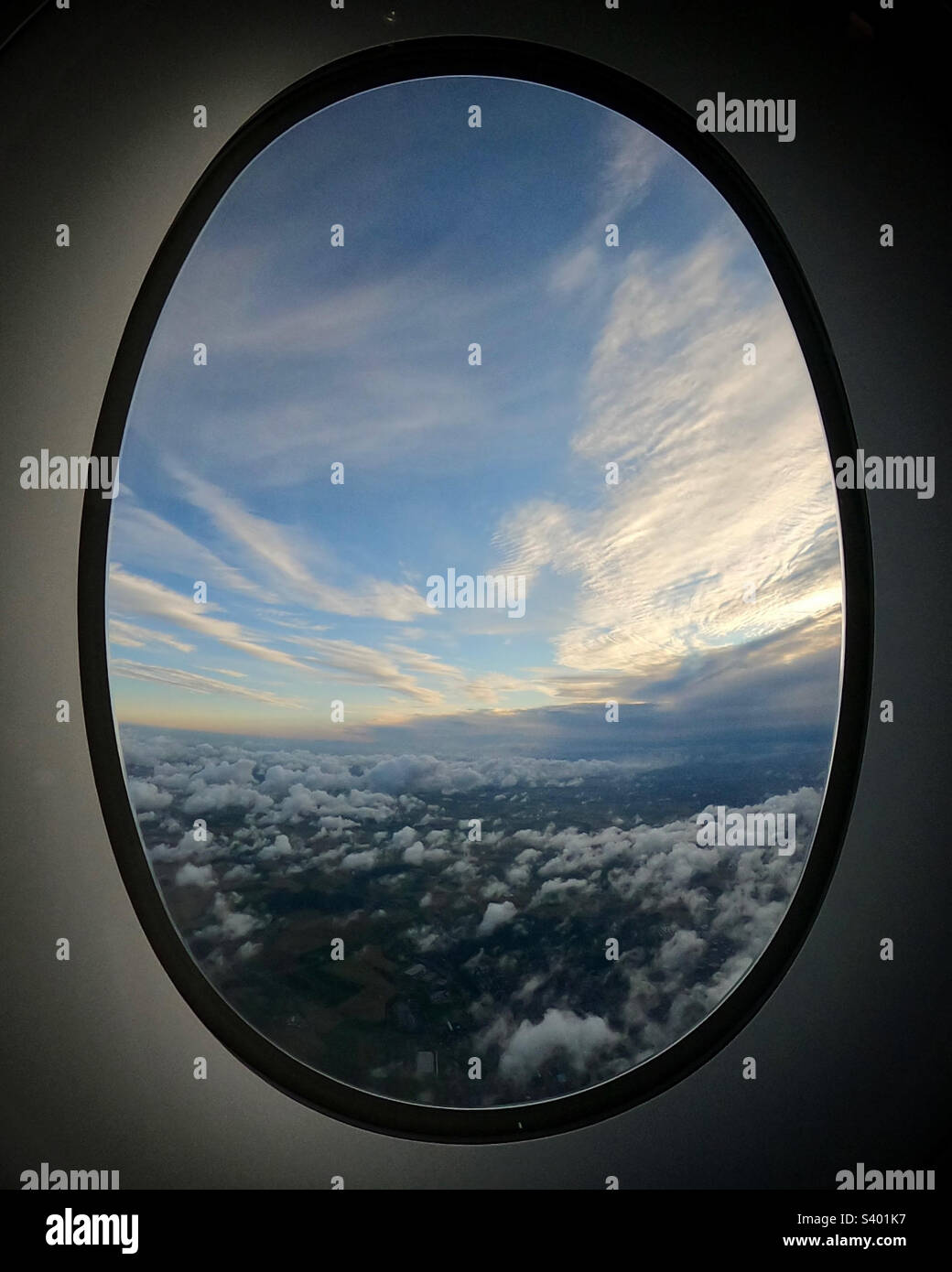 Horizon view hi-res stock photography and images - Alamy