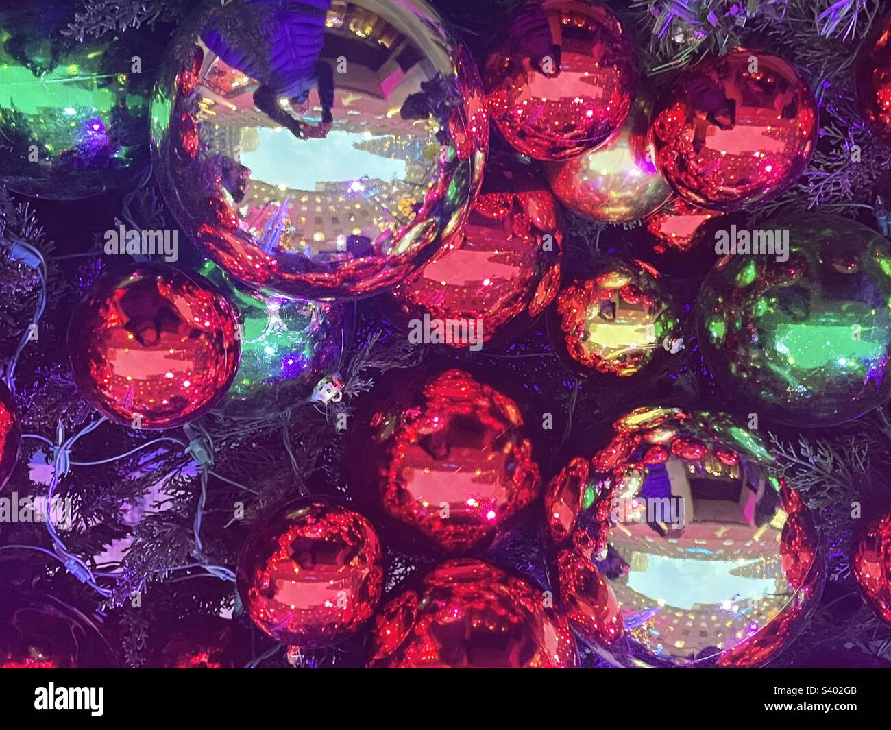 Shiny silver christmas ornaments hi-res stock photography and images ...