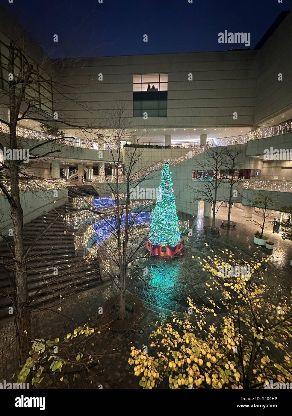 Tokyo opera hi-res stock photography and images - Alamy