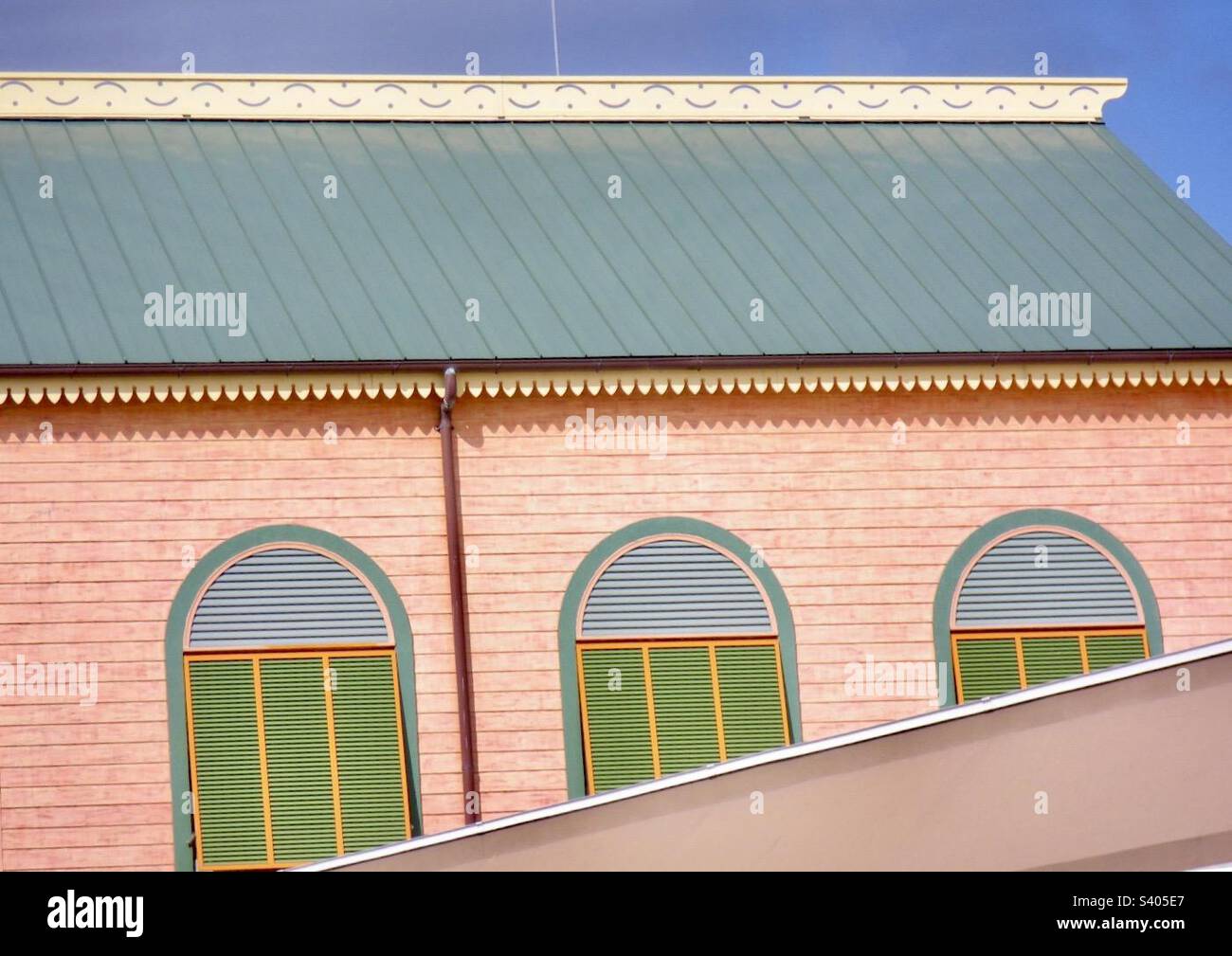 Tropics architecture hi-res stock photography and images - Alamy