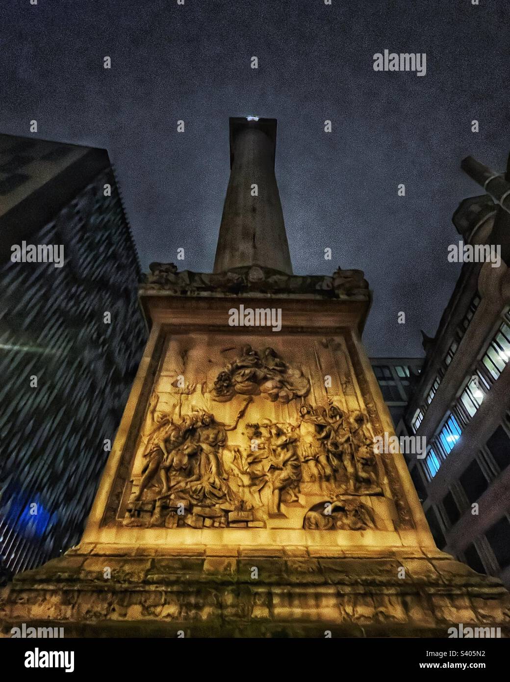 The Monument in London. built between 1671 and 1677 to commemorate the ...