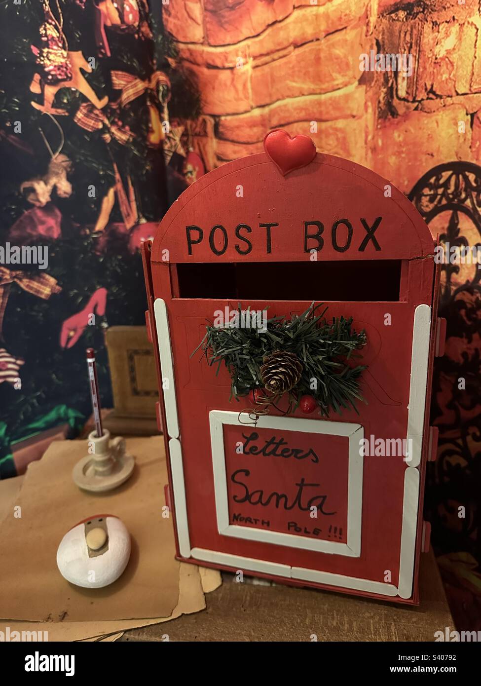 Santa post box hi-res stock photography and images - Alamy