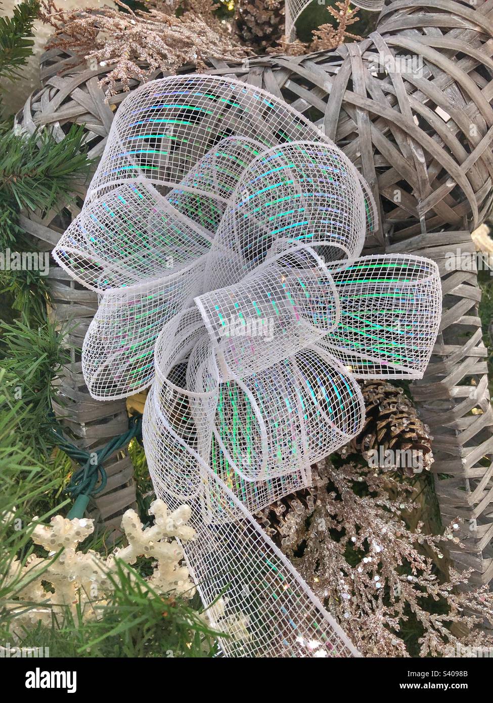 Sparkly christmas decorations hi-res stock photography and images - Alamy