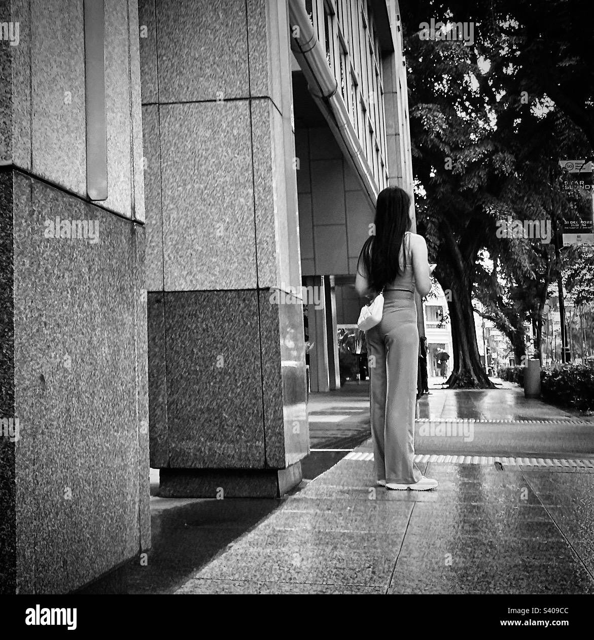 Shadow of lady hi-res stock photography and images - Alamy