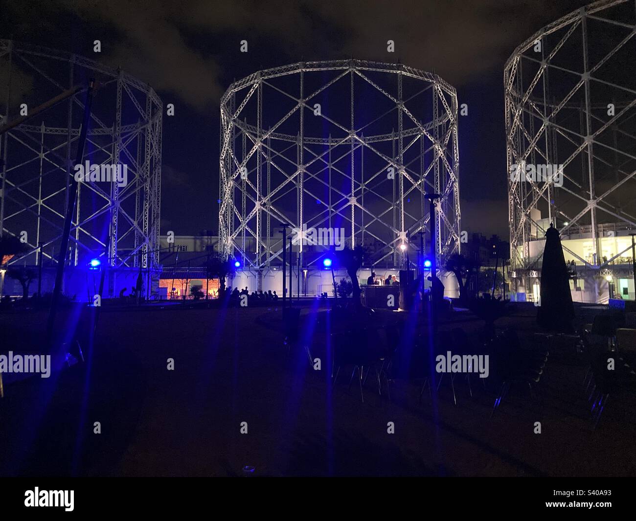 Gasometers hi-res stock photography and images - Alamy