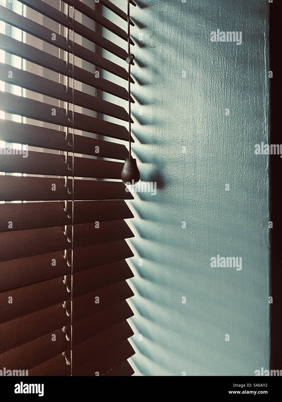 Blinds slats hi-res stock photography and images - Alamy