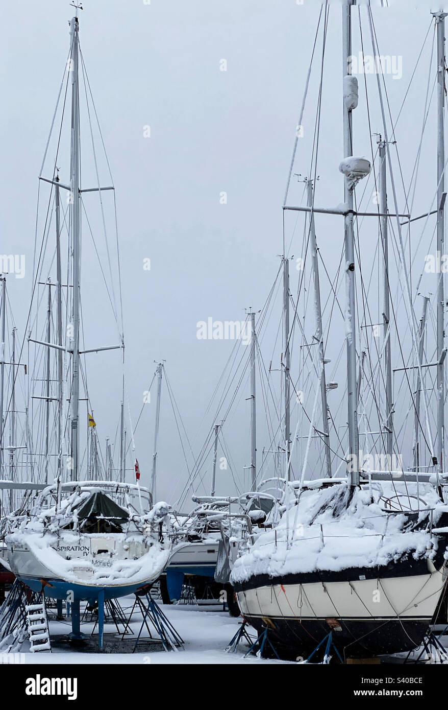Marina drydock hi-res stock photography and images - Alamy