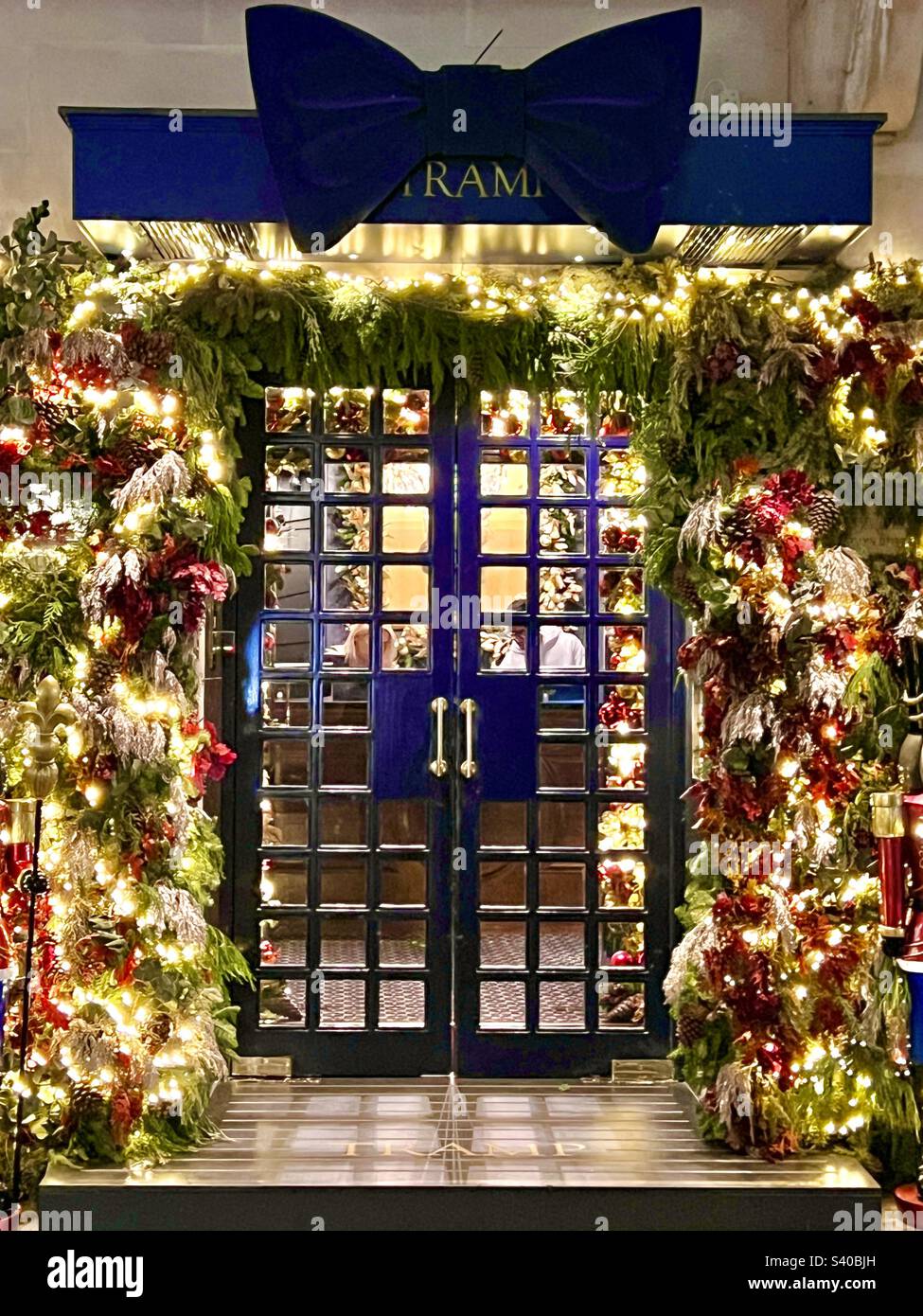 Christmas lights jermyn street london hi-res stock photography and images - Alamy