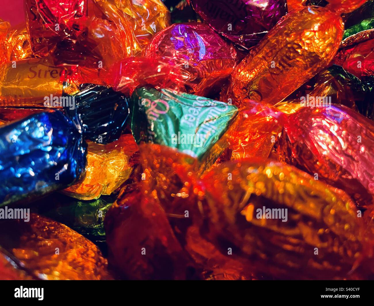 Sweet wrappers hi-res stock photography and images - Alamy
