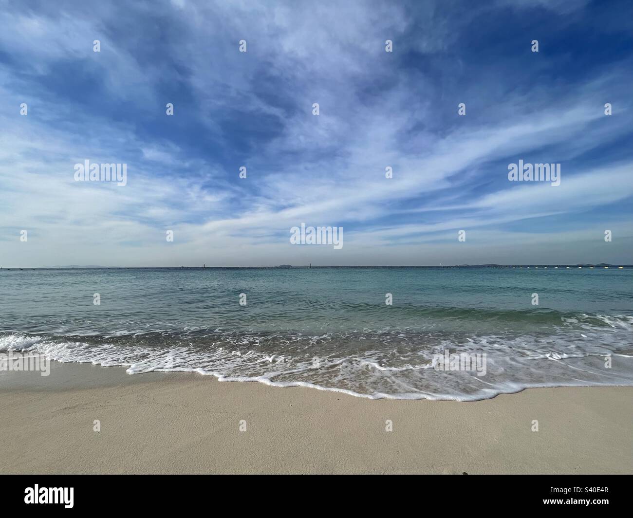 Where sea meets sky hi-res stock photography and images - Alamy