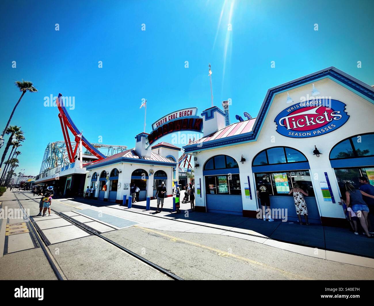 The santa cruz beach boardwalk hi-res stock photography and images - Alamy