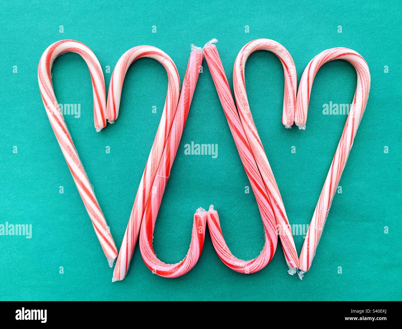 Candy cane hearts Stock Photo - Alamy