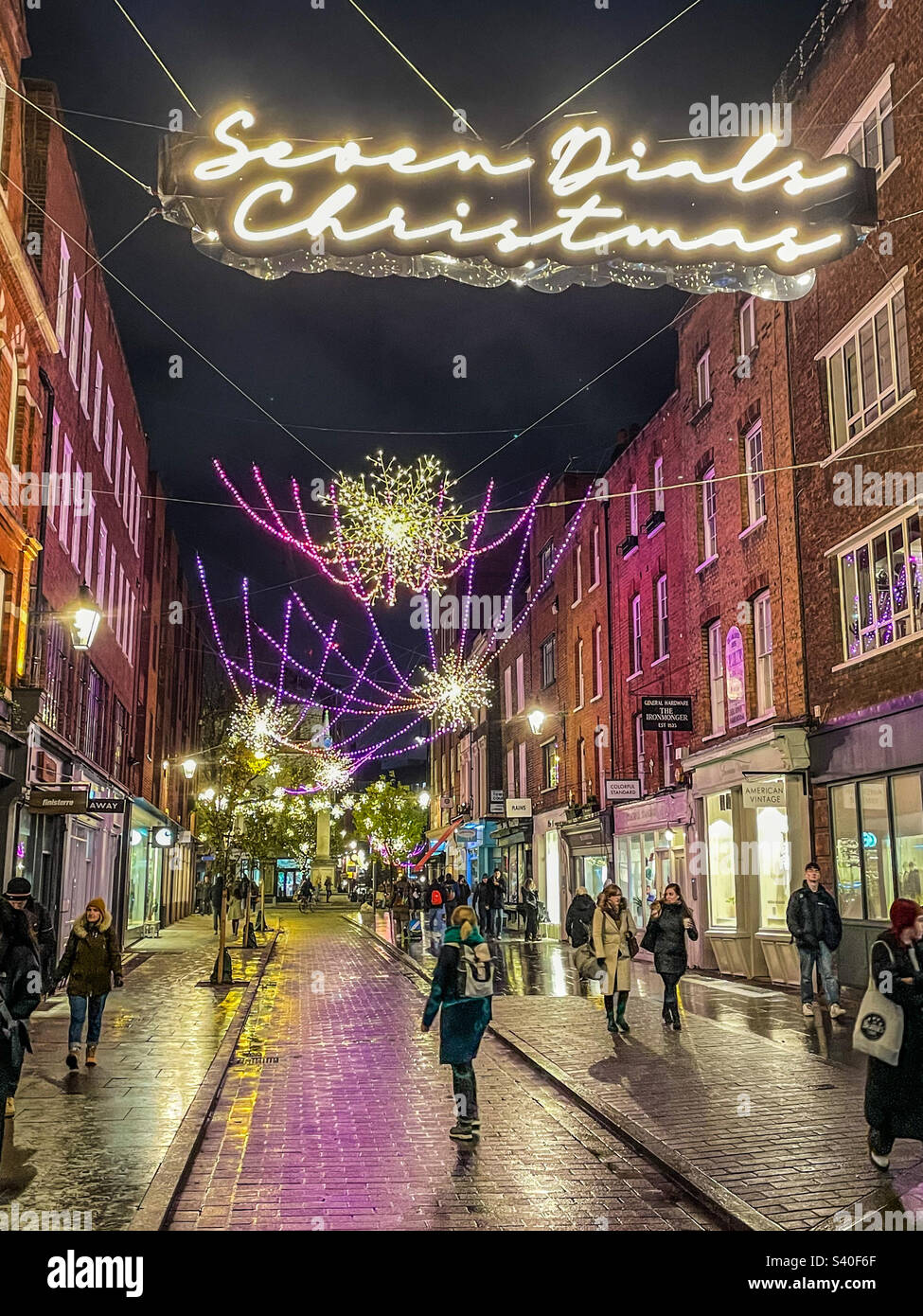 Seven dials london hi-res stock photography and images - Alamy