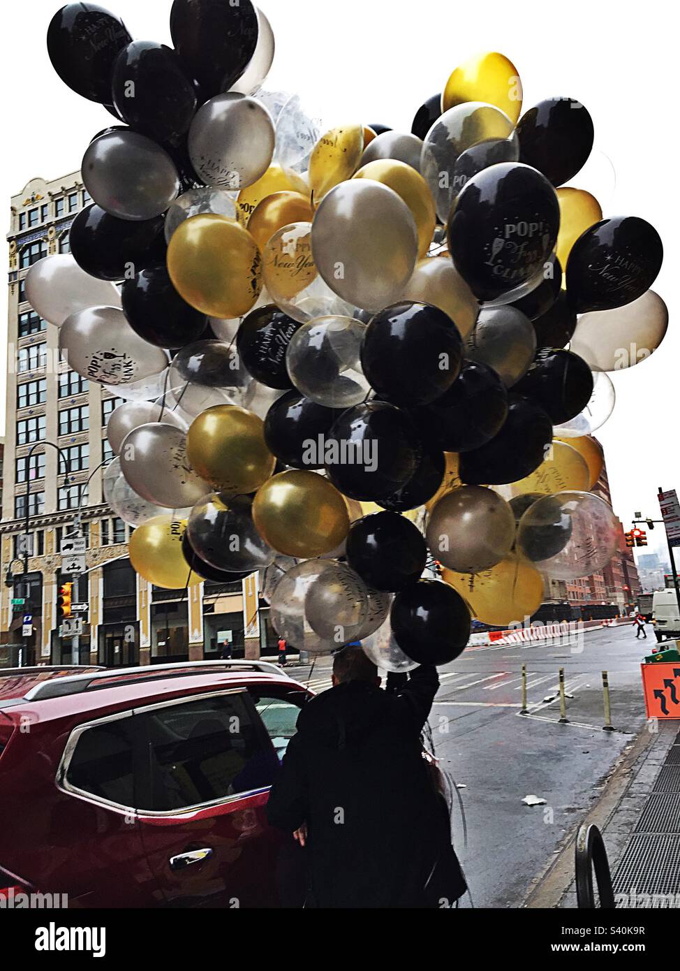 Enormous bunch of balloons Stock Photo - Alamy