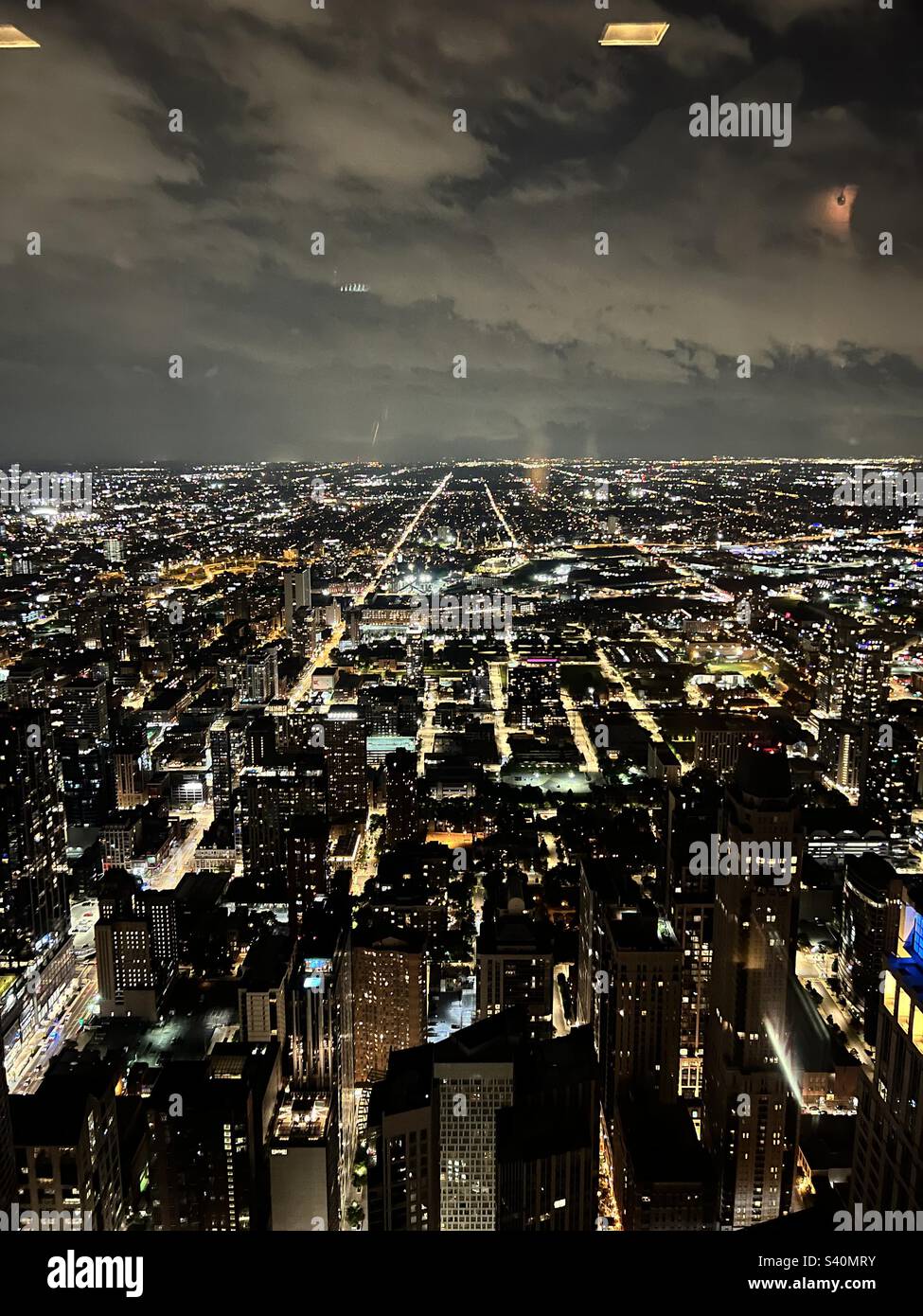 Chicago nightlife hi-res stock photography and images - Alamy