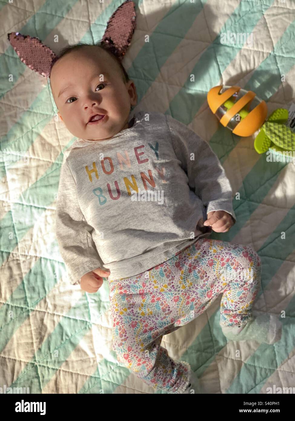 Baby easter hi-res stock photography and images - Alamy