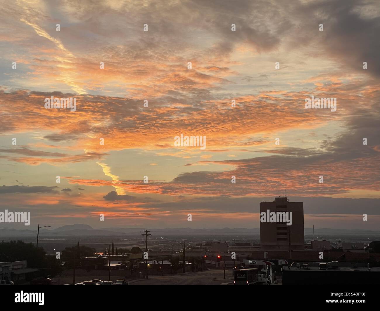 Sun Sets West El Paso Tx