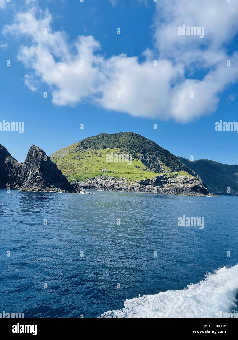 Deep ocean hi-res stock photography and images - Alamy