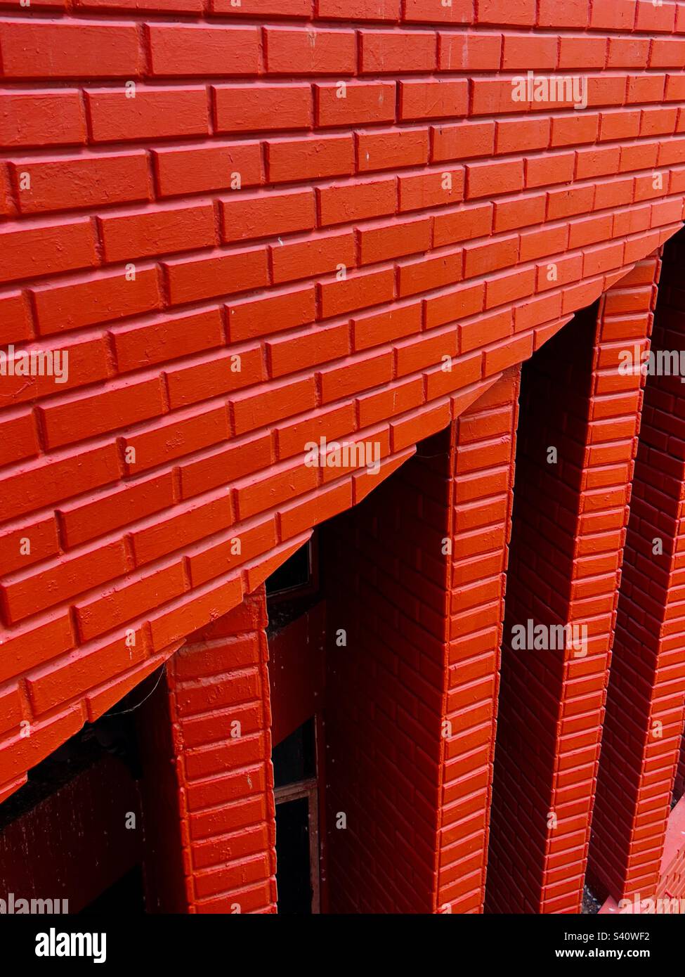 Red shapes forms hi-res stock photography and images - Alamy
