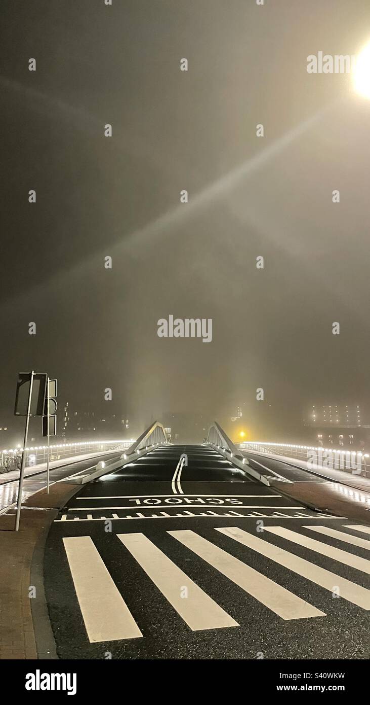 Night infrastructure hi-res stock photography and images - Alamy