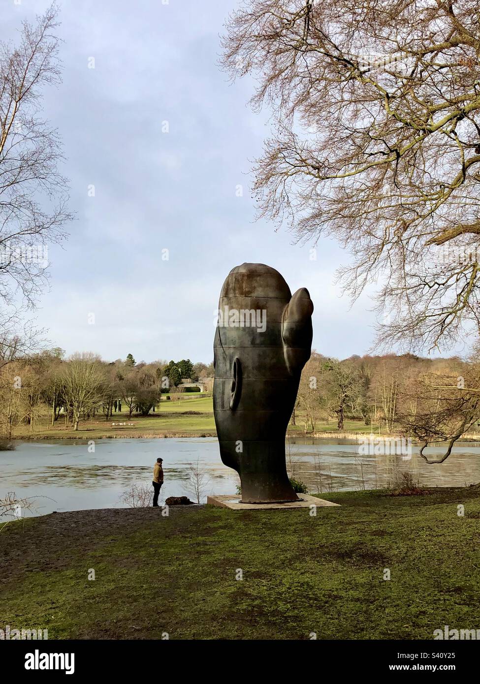 Yorkshire sculpture park view hi-res stock photography and images - Alamy