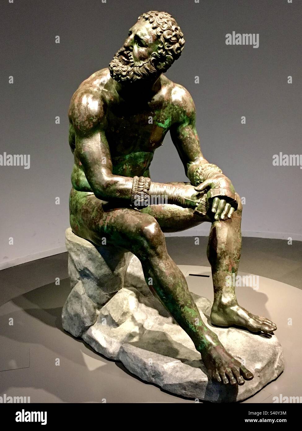 Roman bronze male statue Stock Photo - Alamy