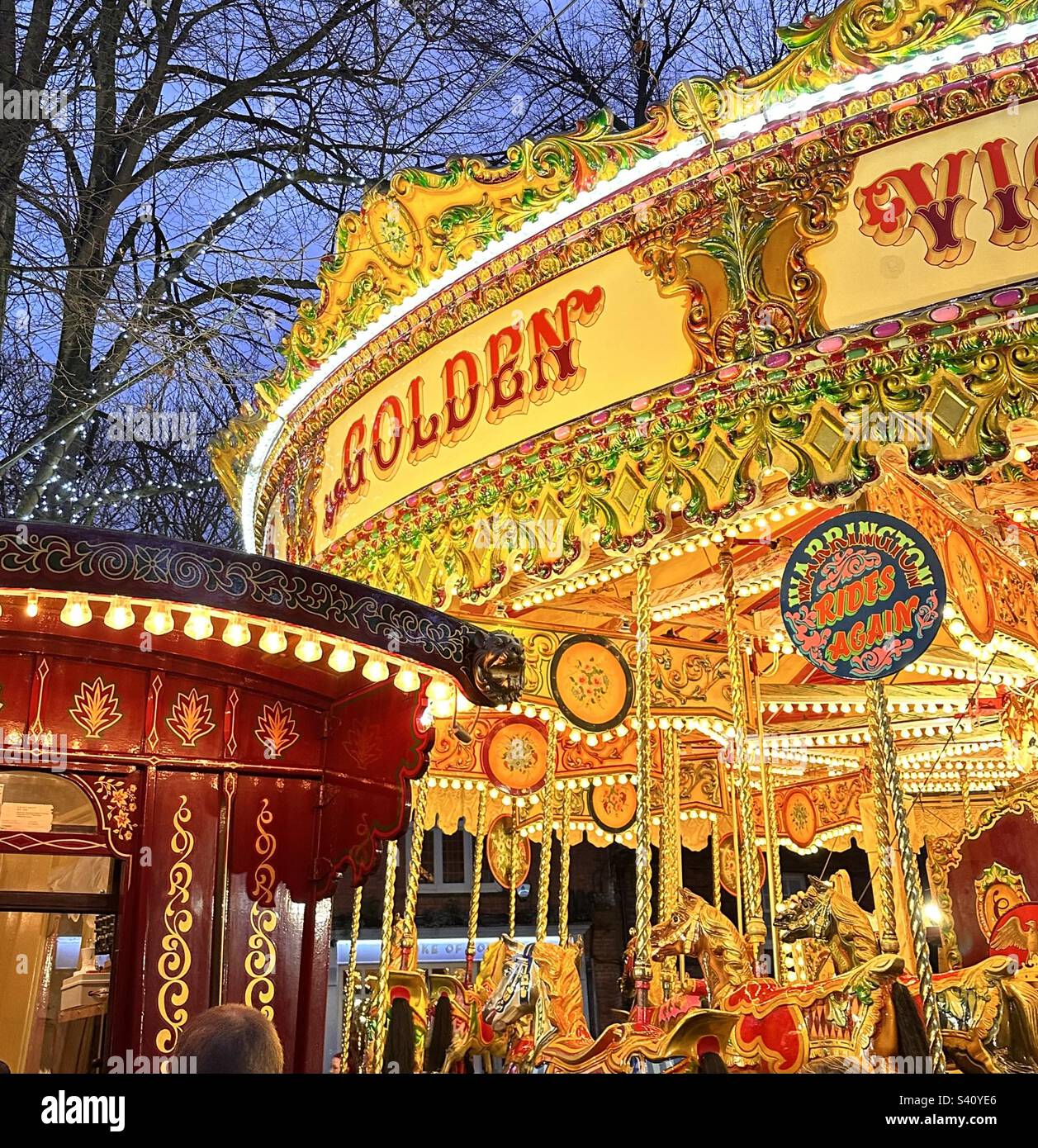 Fairground carousel at night hi-res stock photography and images - Alamy