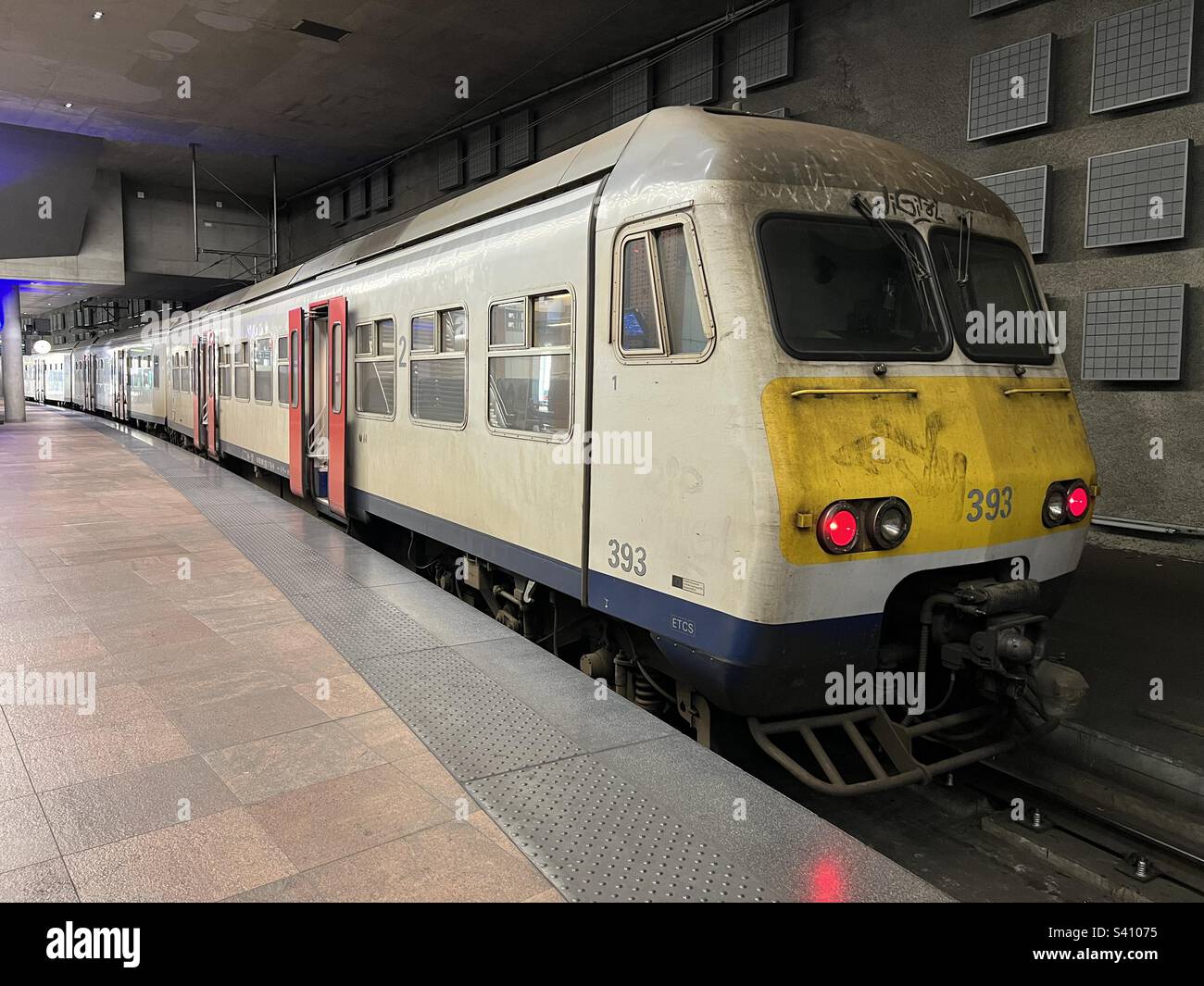 Sncb train hi-res stock photography and images - Alamy