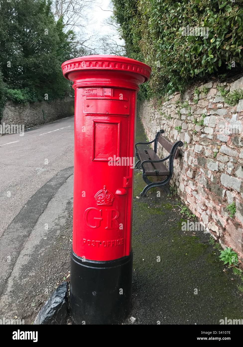 King george crest hi-res stock photography and images - Alamy