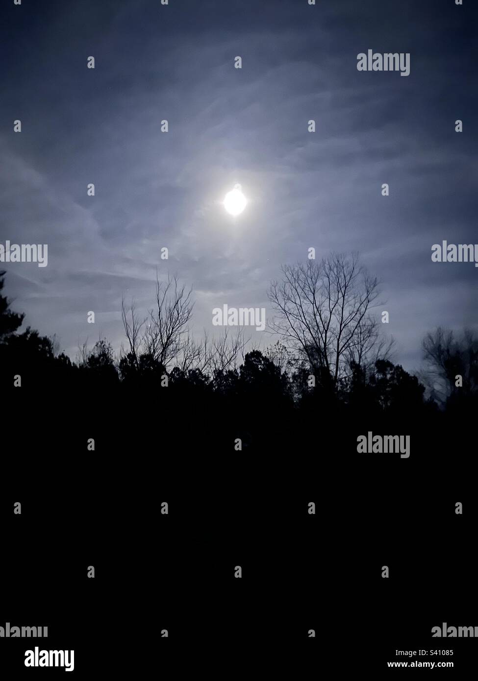 Full moon shining hi-res stock photography and images - Alamy