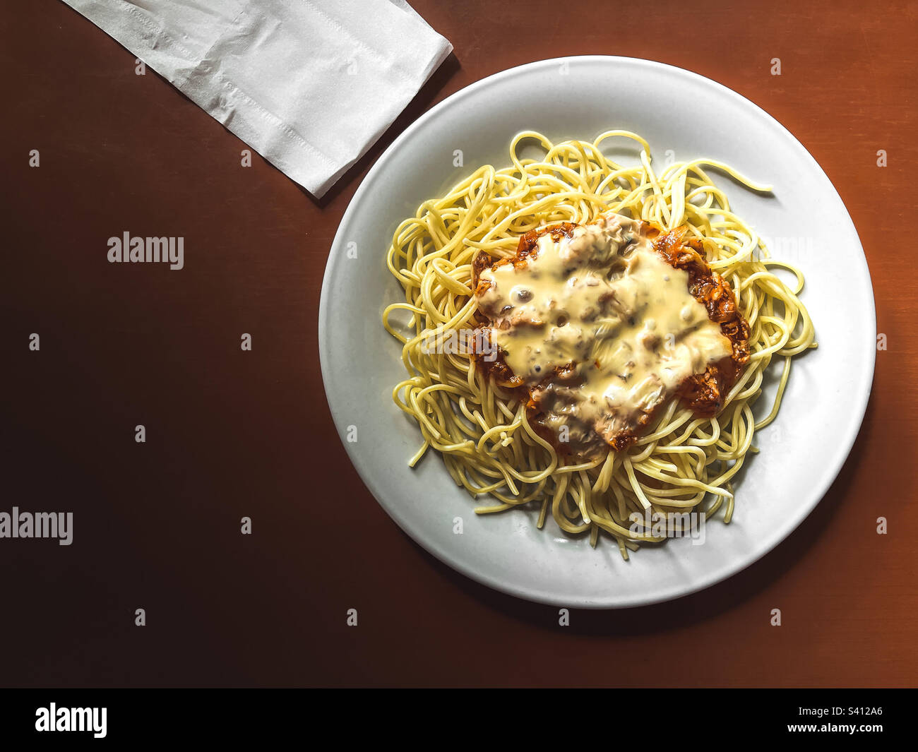 Noodle table hi-res stock photography and images - Alamy