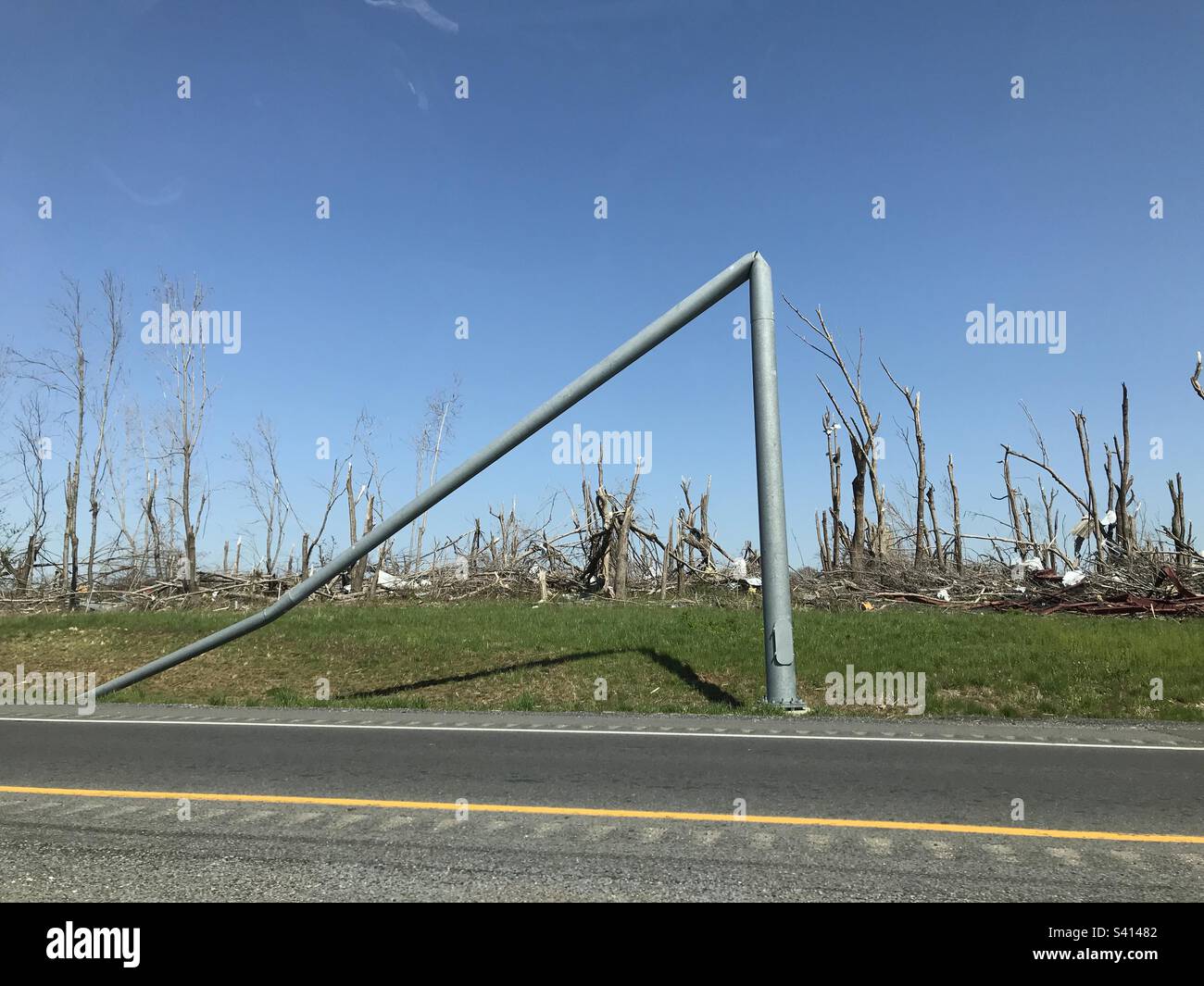 Tornado damage to metal pole hi-res stock photography and images - Alamy