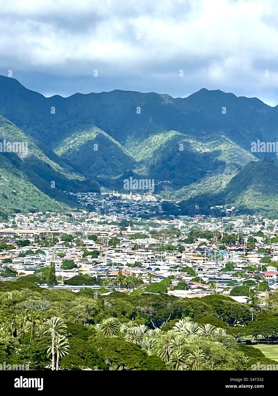 Hawaiian smile hi-res stock photography and images - Alamy